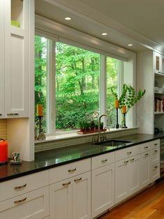 China Polishing Aluminum Horizontal Sliding Window Double Tempered Glass 5mm Heat Insulation for sale