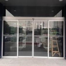 China Grey Glazed Aluminum Sliding Door Double Tinted 1.4mm 1.6mm 100 Series for sale