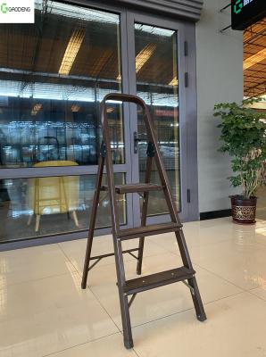 China Ebony 3 Step Wooden Aluminum Ladder 250 mm Pedals 150 kg Capacity for sale