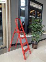 China Aluminum Folding Ladder 1.2mm Thickness 150kg Capacity 250mm Pedal Anti-Slip Handrail for sale
