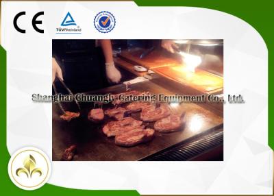 China Custom 1.1M S/S Mobile Teppanyaki Grill For Mutton Chicken Fish Shellfish for sale