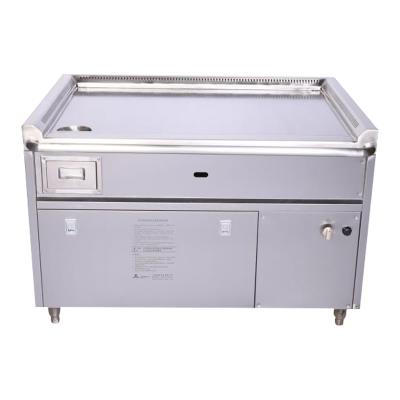 China Commercial Stainless Steel Gas Smokeless Teppanyaki Grill Table with 8000W Power and 220-240V/380V Voltage for sale