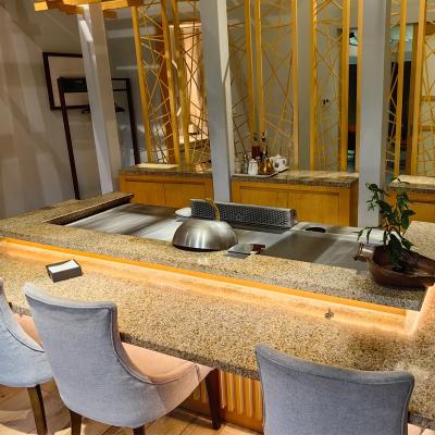 China Commercial Teppanyaki Grill Table with Food-grade Alloy Steel and Electric/Gas Heating in 1200*850*800mm Size for sale