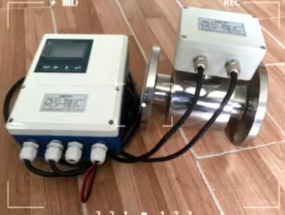 China DN2000 Remote Type Flanged End Electromagnetic Flowmeter 0.6MPa IP68 for sale