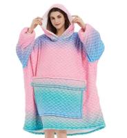 China Custom Print Wearable Oversized Hooded Blankets Luxury Colorful for sale