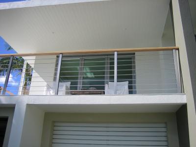 China Floor Mounted Stainless Steel Cable Railing 8mm Cable Balustrade for Deck for sale