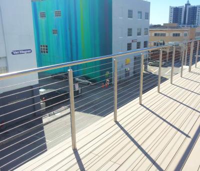 China Round Handrail Deck Stainless Steel Cable Railing Residential Cable Railing for sale