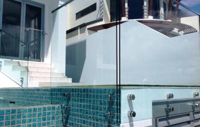 China Stainless Steel Glass Standoff Brackets 12mm Edge Grip for Indoor Outdoor Use for sale