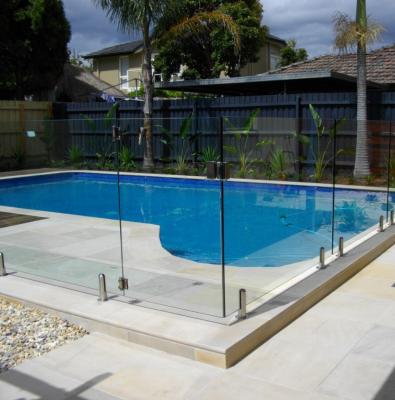 China Outside Frameless Glass Railing Square Round Base Stable Function 1.2m Height for sale