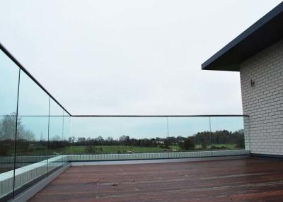 China Porch Aluminium Glass Balcony Balustrade Solid Structure Anti Corresion For Deckings for sale