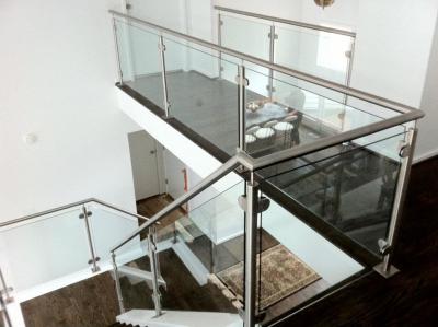 China Modern Brushed Baluster Glass Railing Durable Outdoor Glass Balustrade for sale
