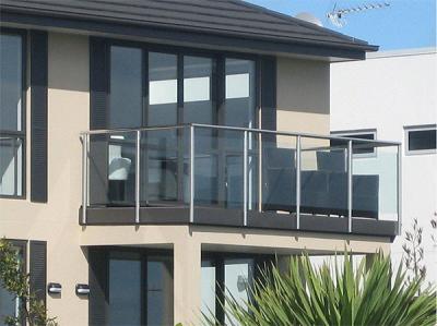 China Morden Handrail Baluster Glass Railing Laminated Deck Balcony Exterior Design for sale