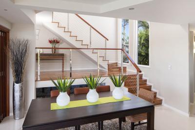 China Floor Mounted Stainless Steel Cable Railing 304 Grade Rust Protection for sale
