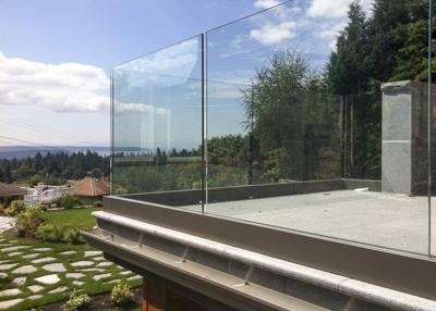 China Balustrade Tempered Glass Balcony Railing Anodized / Brushed Finish Easy Installation for sale