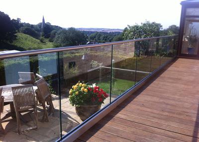 China Aluminum Channel Tempered Laminated Glass Panel 10mm Stable for Garden Security for sale