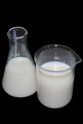 China Adhesive 100% Acrylic Polymer Emulsion Mildew Resistance APEO Free For Buildings for sale