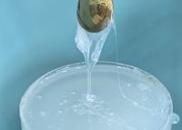 China Waterproof Acrylic Glue For Crack Resistant Coatings for sale