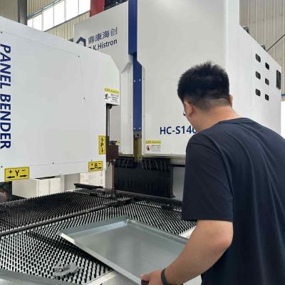 China 1200 to 3200mm CNC Sheet Metal Bending Machine with ±0.1mm Precision and 13-Axis CNC Control for Industrial Applications for sale