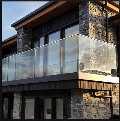 China Modern Glass Balcony Railings Frameless or With Frame Design Customizable Sizes Clear Tempered Glass for sale