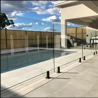 China Modern Tempered Glass Balcony Railing 12mm with 3mm Stainless Steel Clamp for High-Rise Buildings for sale