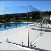 China Modern Aluminum Glass Balcony Railing with 8-12mm Tempered Glass and 1.05m Height for Weatherproof Indoor/Outdoor Use for sale