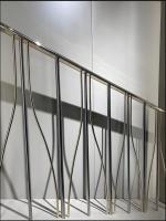 China Modern Metal Stair Railing with 24m Height Capacity and ≤0.15mm Fit Tolerance for Indoor Outdoor Use for sale