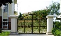 China Modern Aluminum Villa Security Gates with Galvanized Finish - 60% Lighter Than Iron, Height Range 1.05m to 24m for sale