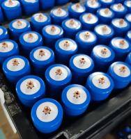 China 3C Discharge 32700 LFP Cylindrical Cells 3.2v 6000mah LiFePO4 Cylindrical Cells for sale