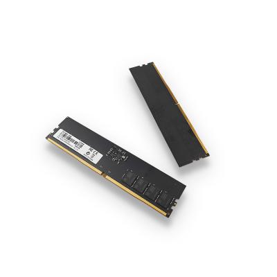 China PCWINMAX 16GB GDDR5 Desktop RAM 4800MHz 5600MHz UDIMM Memory Module with 1.2V Voltage and CL22 Latency for sale