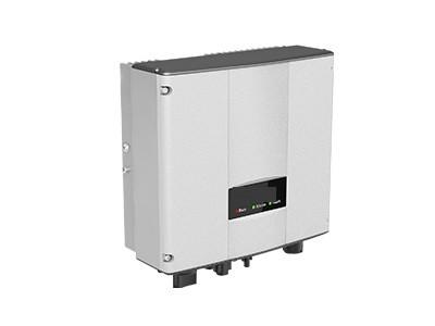 China 7.6KW 400V Hybrid Solar Inverter with MPPT Controller - 550V Max Input, 98.2% Efficiency, IP65 Rated for sale
