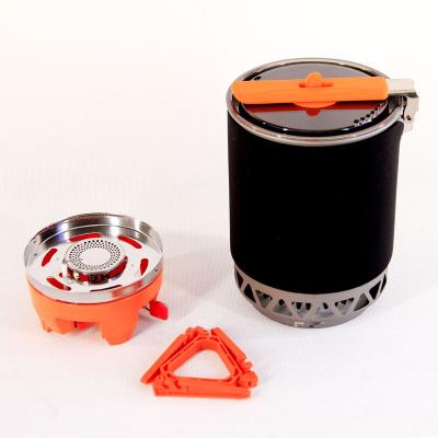 China Poly Outdoor Stove Wind-Resistant 1600W Picnic Gas Stove with Integrated Pot and Bowl for sale