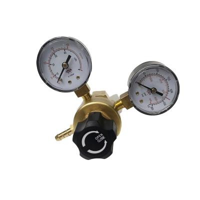 China Adjustable Gas Pressure Regulator with Brass Bar Body Material and Double-Head Design for sale