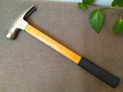 China 40cm Length Bamboo Handle Claw Hammer(HKBM-02) with anti-slip working face and magnet for sale
