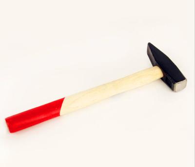 China 300g Machinist hammer(XL-0105) with painted surface, colored wooden handle and good price for sale