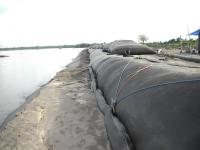 China Erosion Protection Geotextile Dewatering Tubes PP 120KN Black for sale