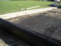 China Bitumen Coating Ground Retaining Mesh Road Paving 100m Long Graphic Design for sale