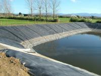 China Rigid HDPE LDPE Composite Geomembrane Anti Seepage Impermeable Smooth Textured for sale
