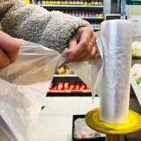 China HDPE LDPE Plastic Food Packaging Bag Roll Embossing Surface Custom Size 15kg Load for sale