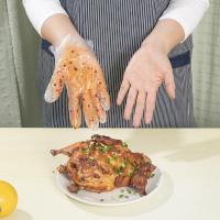 China HDPE Plastic Disposable Gloves 100pcs per Bag for Cleaning Cooking BBQ DIY Transparent Custom Thickness for sale