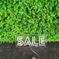 China Illuminated Bright Sale Neon Light Sign For Major Holiday Clearance Events for sale
