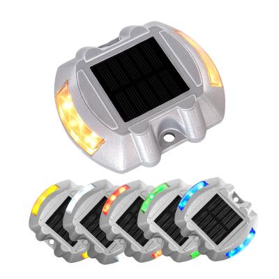 China Aluminum Horse Shoe Type Solar Powered Decorative RGB Garden Pathway Marker Flashing Deck Dock Light LED Road Stud for sale