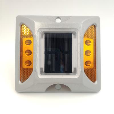 China Automatic Constant Working Road Stud Light Price LED Reflector Solar Cat Eye Raised Street Pavement Marker for sale