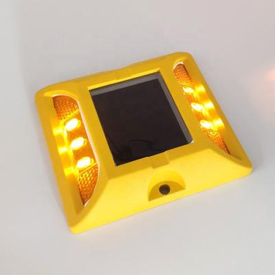 China High Load Capacity Yellow Shell Body Yellow LED Pavement Marker Light Solar Road Stud for sale