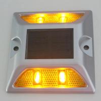 China Traffic Solar Raised Pavement Markers LED Flashing Zebra Crossing Pavement Marker for sale
