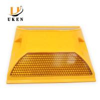 China Reflective Plastic Road Stud Crosswalk Epoxy Resin And Sand Filling Road Markers for sale