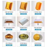 China Reflective Plastic Road Stud Crosswalk Epoxy Resin And Sand Filling Road Markers for sale