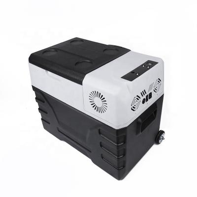 China CE 40L R134a Portable Truck Fridge Freezer / DC Compressor Fridge Freezer for sale
