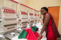 China 6 Head Computerized Same Feiya Embroidery Machine Price for Tshirt Hat Flat Embroidery for sale