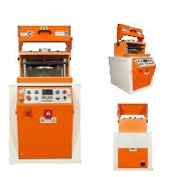 China Semi-Automatic Vacuum Centrifugal Casting Machine 1.5kW 0-1800 rpm for Lead Alloys for sale