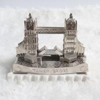 China Semi Automatic Machine British Architectural Ornaments London Bridge Zinc Alloy Souvenir Spin Casting Equipment for sale